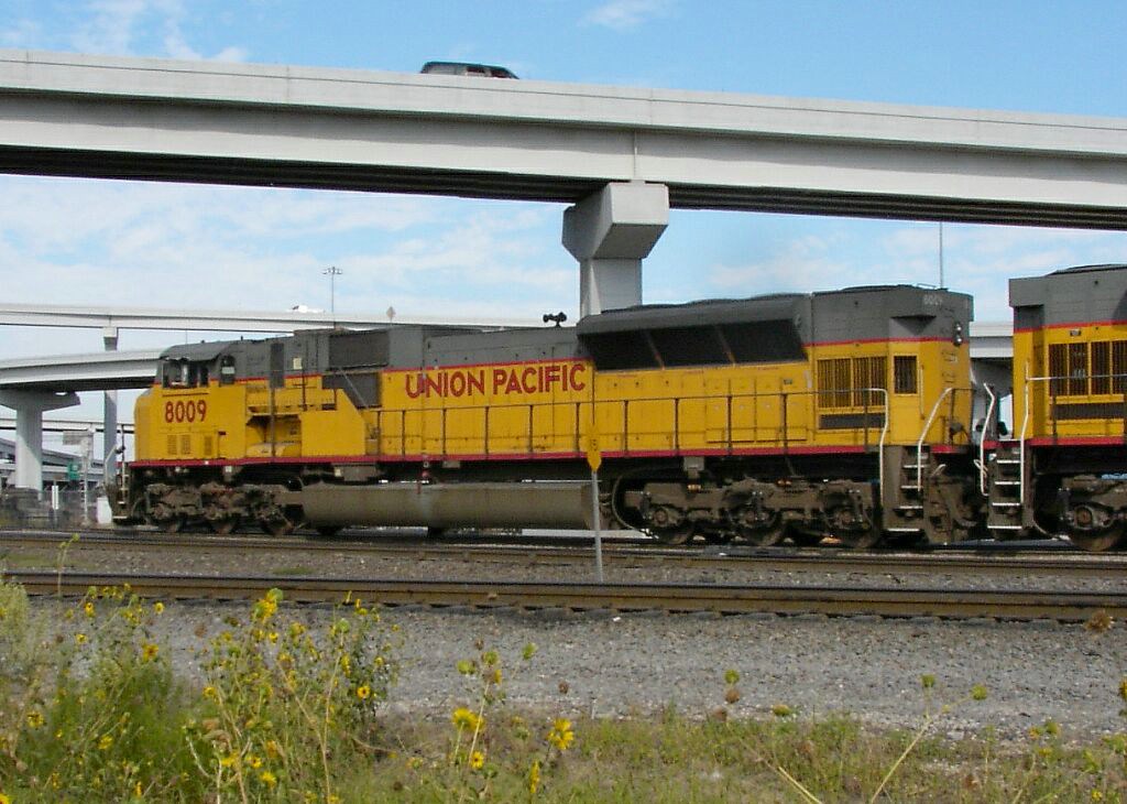 UP 8009